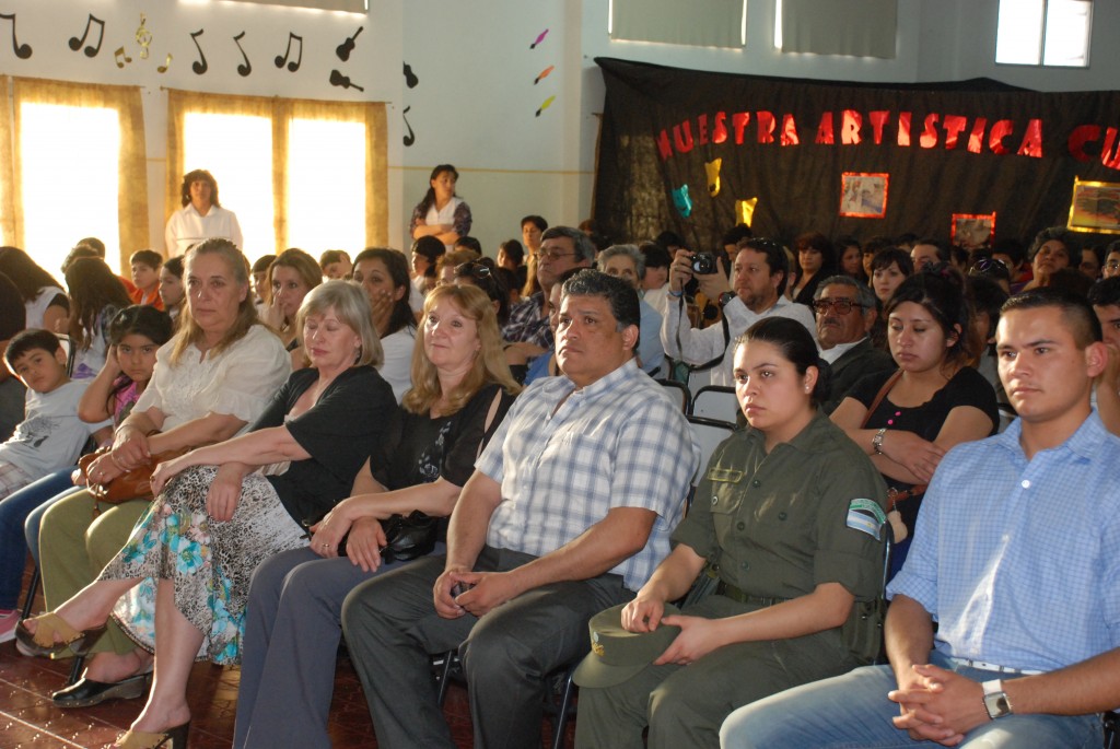 La escuela 62 celebró con una expo de arte su aniversario - Pido la Palabra